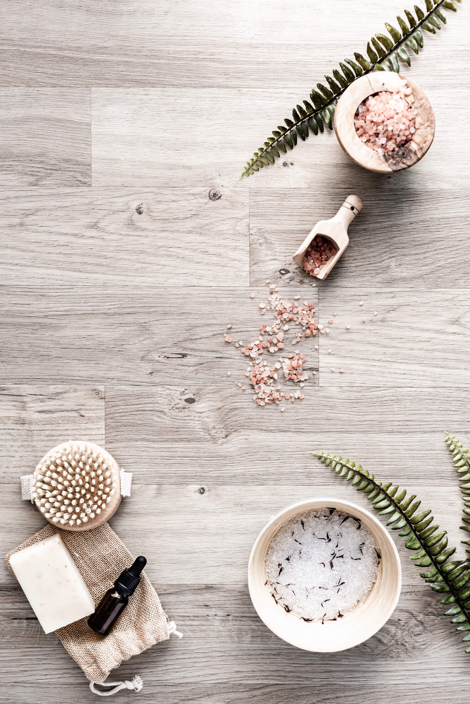 Achieve Glowing Skin Naturally with 6 Dos and Don'ts for 2024